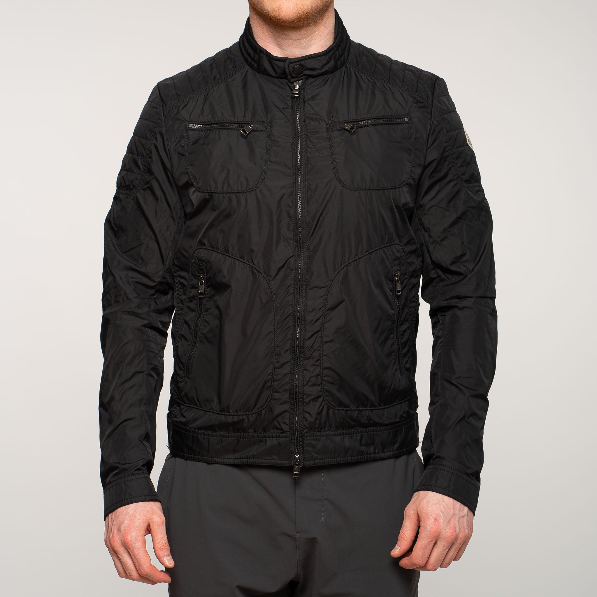 Moncler – Garmz Factory